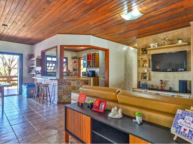 Casa / Sobrado para Venda em Porto Alegre/RS Hípica 2 Quartos