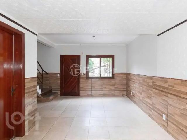 Casa / Sobrado para Venda em Porto Alegre/RS Hípica 2 Quartos