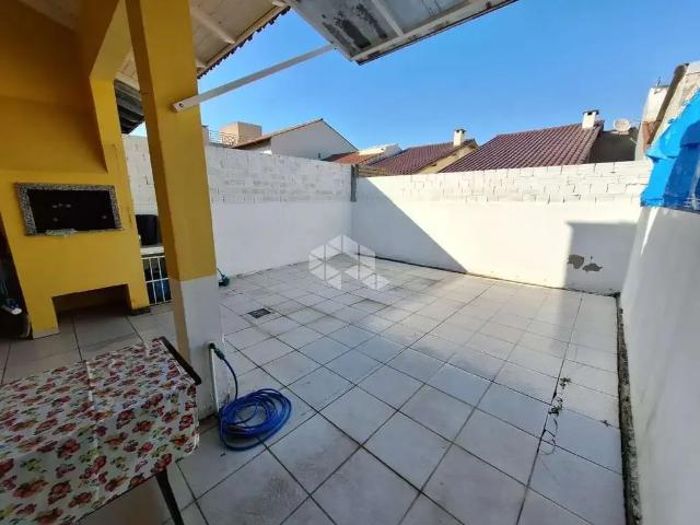 Casa / Sobrado para Venda em Porto Alegre/RS Hípica 2 Quartos