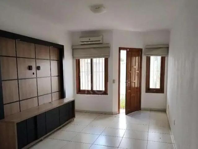 Casa / Sobrado para Venda em Porto Alegre/RS Hípica 2 Quartos