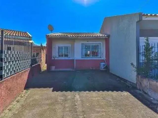 Casa / Sobrado para Venda em Porto Alegre/RS Hípica 2 Quartos