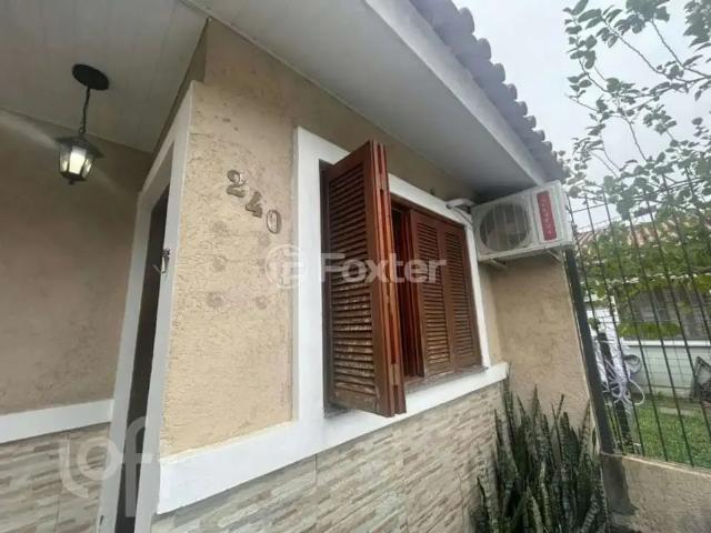 Casa / Sobrado para Venda em Porto Alegre/RS Hípica 2 Quartos