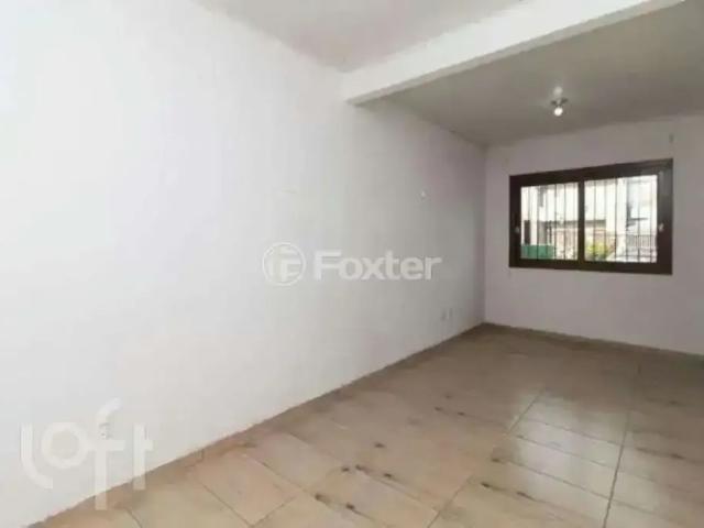 Casa / Sobrado para Venda em Porto Alegre/RS Hípica 2 Quartos