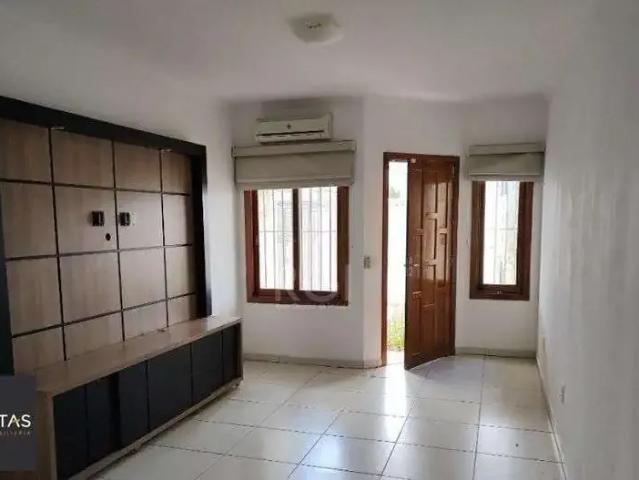 Casa / Sobrado para Venda em Porto Alegre/RS Hípica 2 Quartos