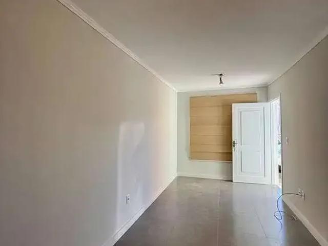 Casa / Sobrado para Venda em Porto Alegre/RS Hípica 2 Quartos