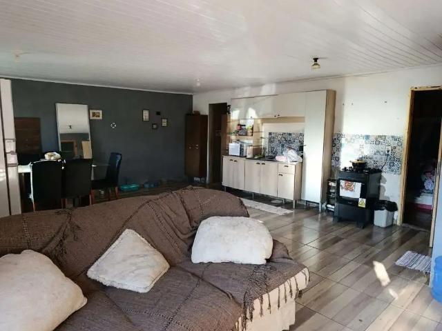 Casa / Sobrado para Venda em Porto Alegre/RS Hípica 2 Quartos