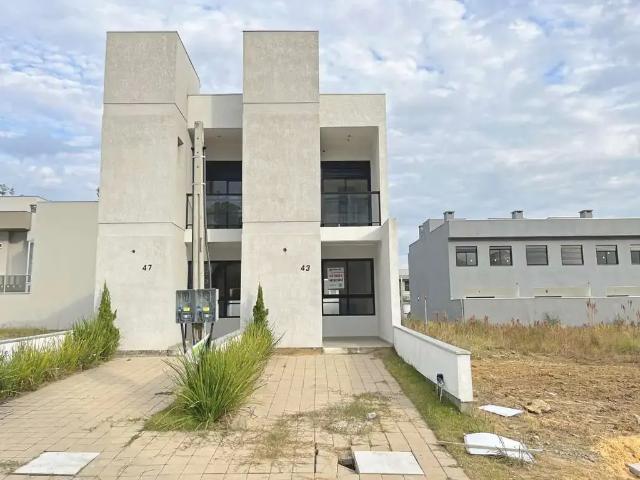 Casa / Sobrado para Venda em Porto Alegre/RS Hípica 2 Quartos