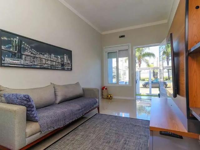 Casa / Sobrado para Venda em Porto Alegre/RS Hípica 2 Quartos