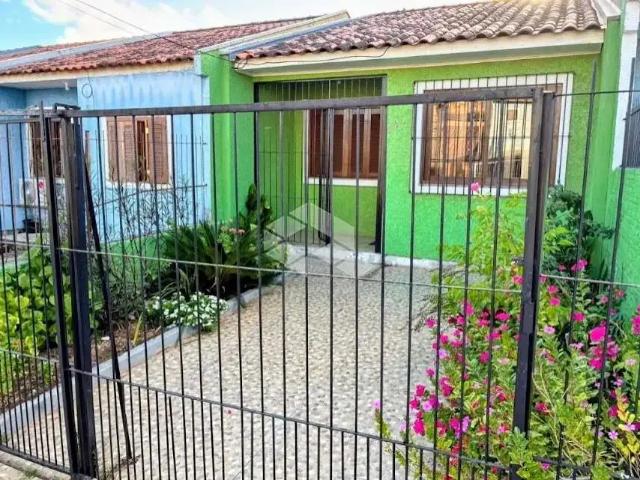 Casa / Sobrado para Venda em Porto Alegre/RS Hípica 2 Quartos