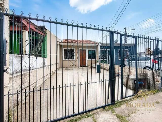 Casa / Sobrado para Venda em Porto Alegre/RS Hípica 2 Quartos