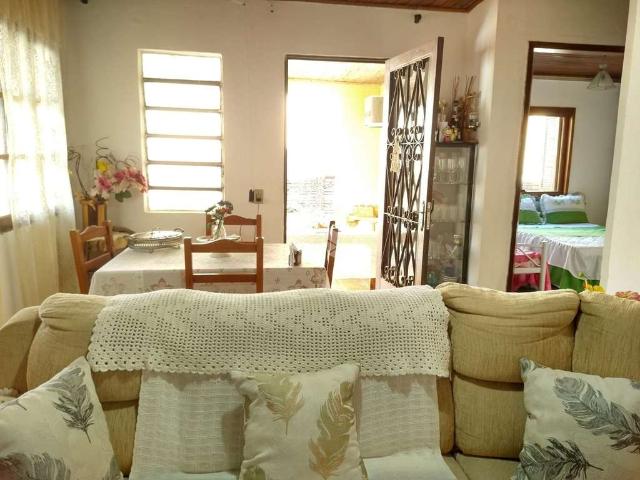 Casa / Sobrado para Venda em Porto Alegre/RS Hípica 2 Quartos