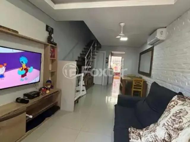 Casa / Sobrado para Venda em Porto Alegre/RS Hípica 2 Quartos