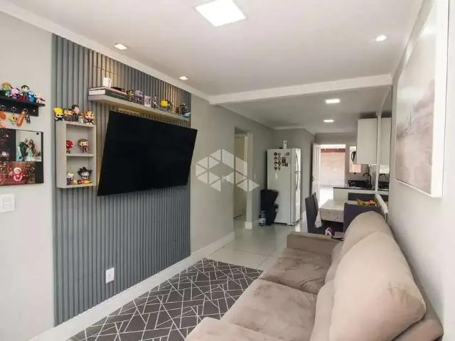 Casa / Sobrado para Venda em Porto Alegre/RS Hípica 2 Quartos