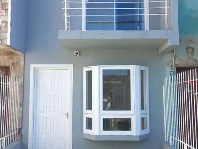 Casa / Sobrado para Venda em Porto Alegre/RS Hípica 2 Quartos