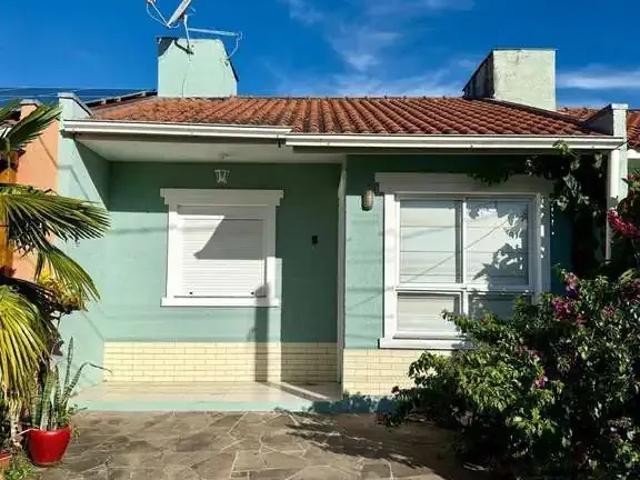 Casa / Sobrado para Venda em Porto Alegre/RS Hípica 2 Quartos