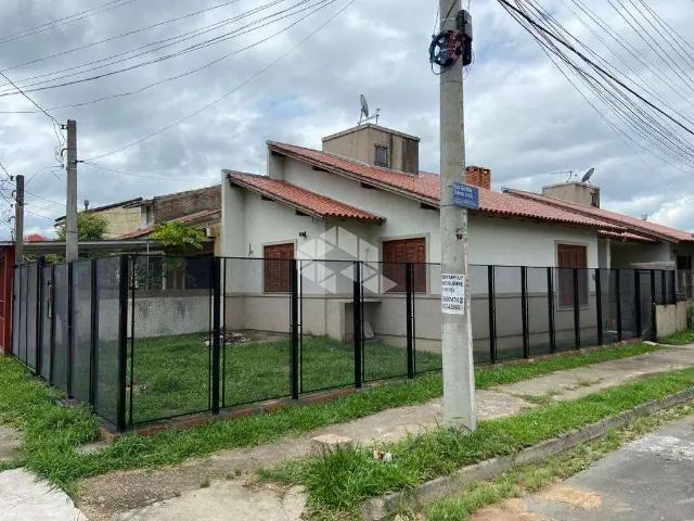 Casa / Sobrado para Venda em Porto Alegre/RS Hípica 2 Quartos