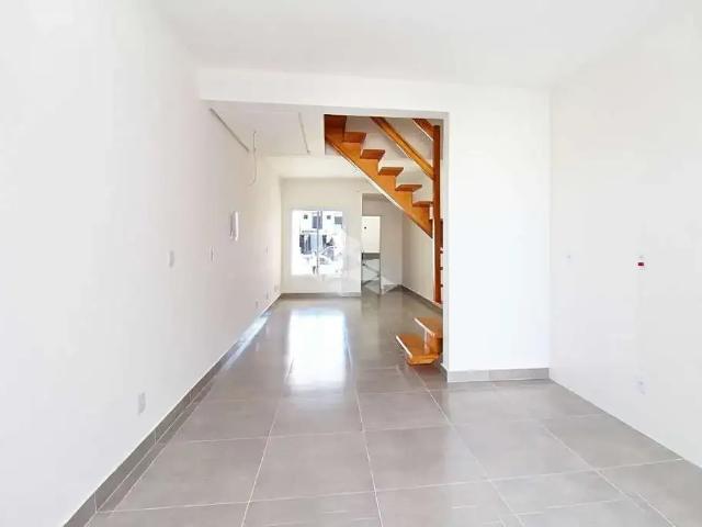 Casa / Sobrado para Venda em Porto Alegre/RS Hípica 2 Quartos