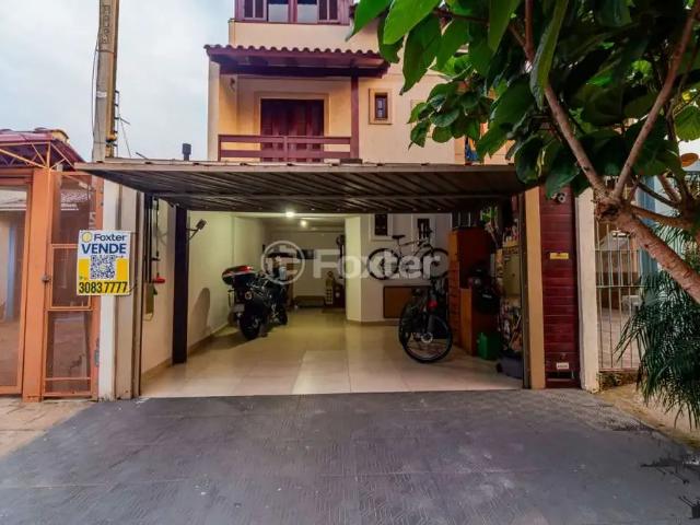 Casa / Sobrado para Venda em Porto Alegre/RS Hípica 4 Quartos