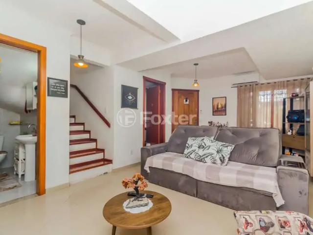Casa / Sobrado para Venda em Porto Alegre/RS Hípica 4 Quartos