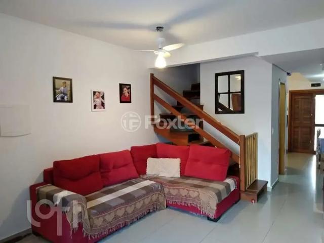 Casa / Sobrado para Venda em Porto Alegre/RS Hípica 4 Quartos