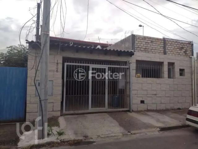 Casa / Sobrado para Venda em Porto Alegre/RS Humaitá 4 Quartos