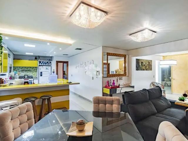 Casa / Sobrado para Venda em Porto Alegre/RS Ipanema 2 Quartos