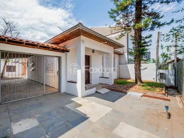 Casa / Sobrado para Venda em Porto Alegre/RS Ipanema 2 Quartos