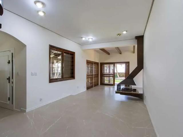 Casa / Sobrado para Venda em Porto Alegre/RS Ipanema 2 Quartos