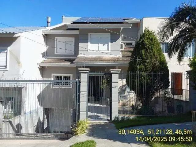 Casa / Sobrado para Venda em Porto Alegre/RS Ipanema 2 Quartos