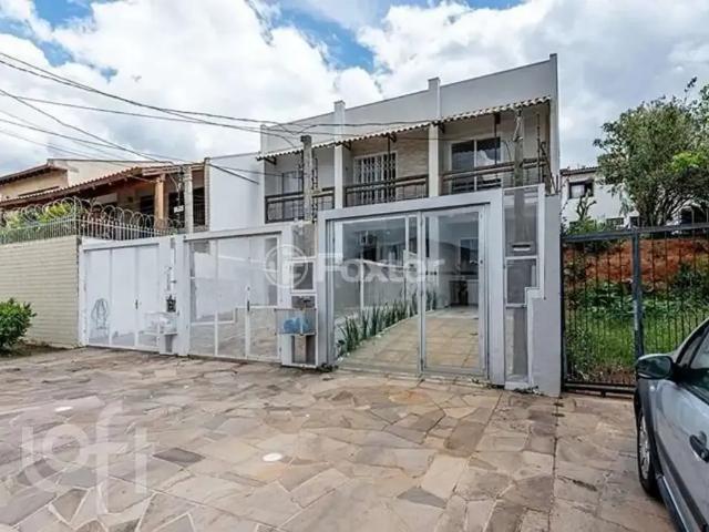 Casa / Sobrado para Venda em Porto Alegre/RS Ipanema 2 Quartos