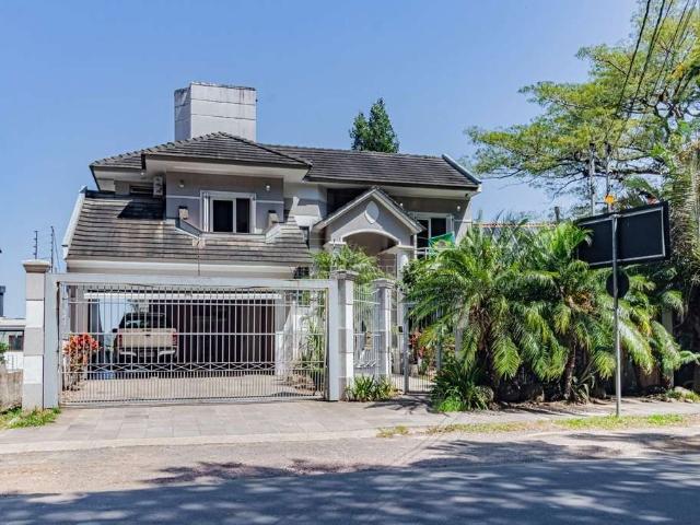 Casa / Sobrado para Venda em Porto Alegre/RS Ipanema 3 Quartos