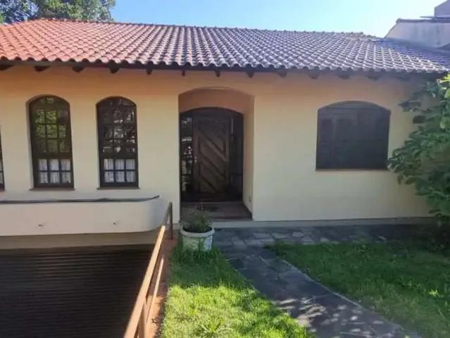 Casa / Sobrado para Venda em Porto Alegre/RS Ipanema 3 Quartos