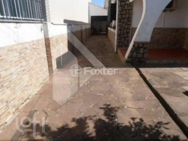 Casa / Sobrado para Venda em Porto Alegre/RS Ipanema 3 Quartos
