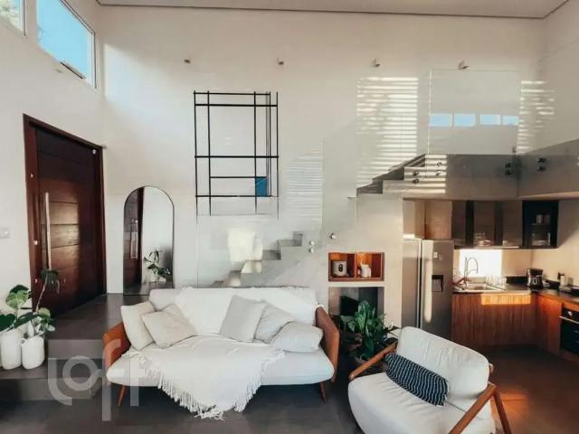 Casa / Sobrado para Venda em Porto Alegre/RS Ipanema 3 Quartos