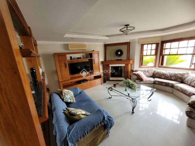 Casa / Sobrado para Venda em Porto Alegre/RS Ipanema 3 Quartos
