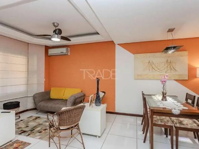Casa / Sobrado para Venda em Porto Alegre/RS Ipanema 3 Quartos