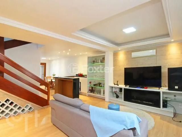 Casa / Sobrado para Venda em Porto Alegre/RS Ipanema 3 Quartos