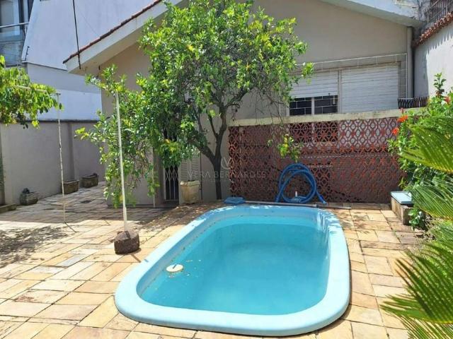 Casa / Sobrado para Venda em Porto Alegre/RS Ipanema 3 Quartos