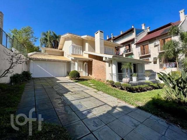 Casa / Sobrado para Venda em Porto Alegre/RS Ipanema 3 Quartos