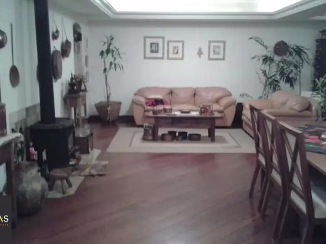 Casa / Sobrado para Venda em Porto Alegre/RS Ipanema 3 Quartos