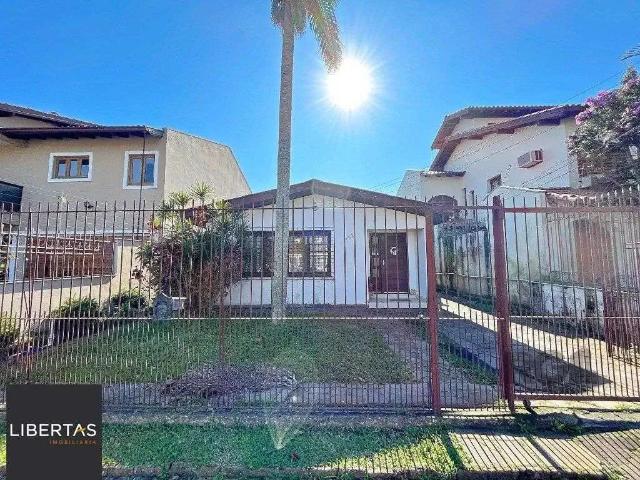 Casa / Sobrado para Venda em Porto Alegre/RS Ipanema 3 Quartos