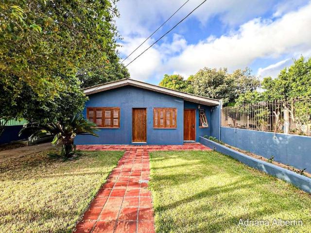 Casa / Sobrado para Venda em Porto Alegre/RS Ipanema 3 Quartos