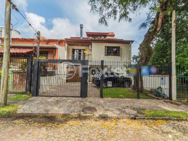 Casa / Sobrado para Venda em Porto Alegre/RS Ipanema 3 Quartos