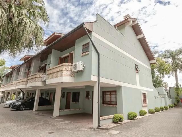 Casa / Sobrado para Venda em Porto Alegre/RS Ipanema 3 Quartos