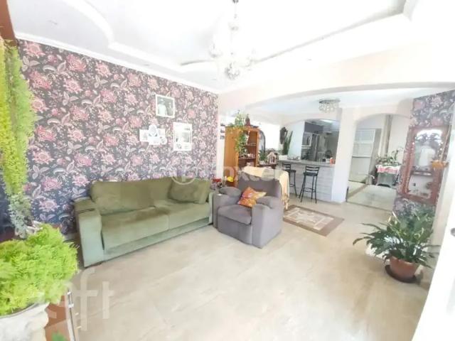 Casa / Sobrado para Venda em Porto Alegre/RS Ipanema 3 Quartos