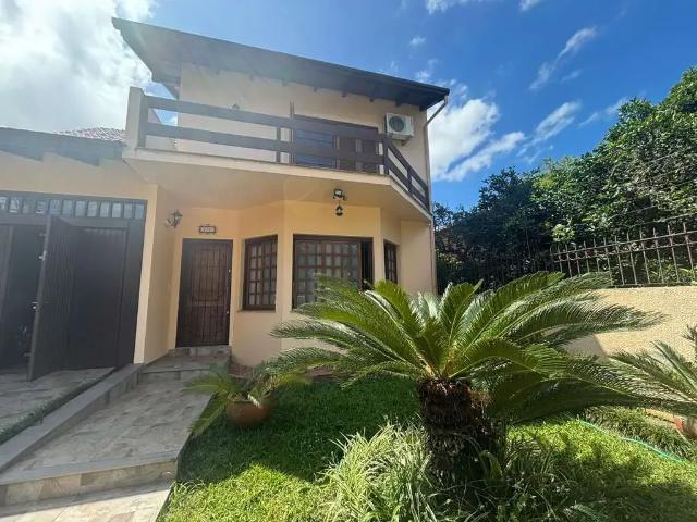 Casa / Sobrado para Venda em Porto Alegre/RS Ipanema 4 Quartos
