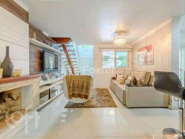 Casa / Sobrado para Venda em Porto Alegre/RS Ipanema 3 Quartos