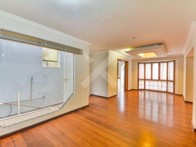 Casa / Sobrado para Venda em Porto Alegre/RS Ipanema 3 Quartos