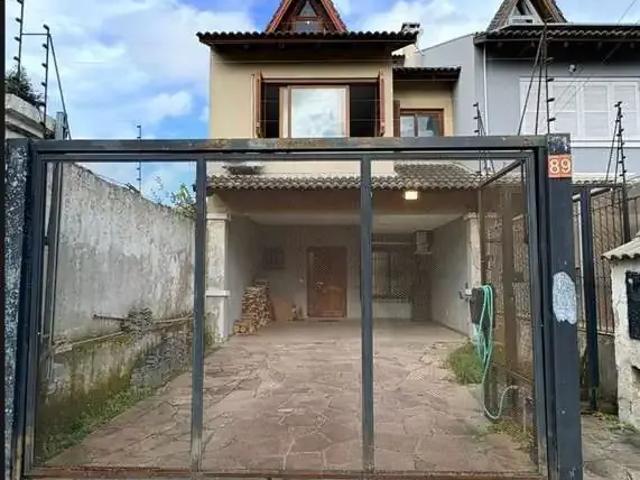 Casa / Sobrado para Venda em Porto Alegre/RS Ipanema 3 Quartos