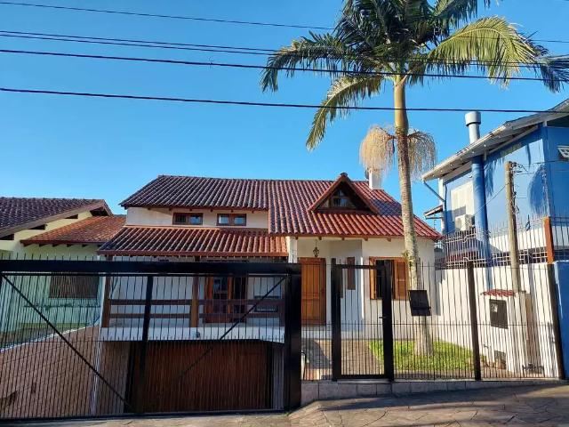 Casa / Sobrado para Venda em Porto Alegre/RS Ipanema 3 Quartos